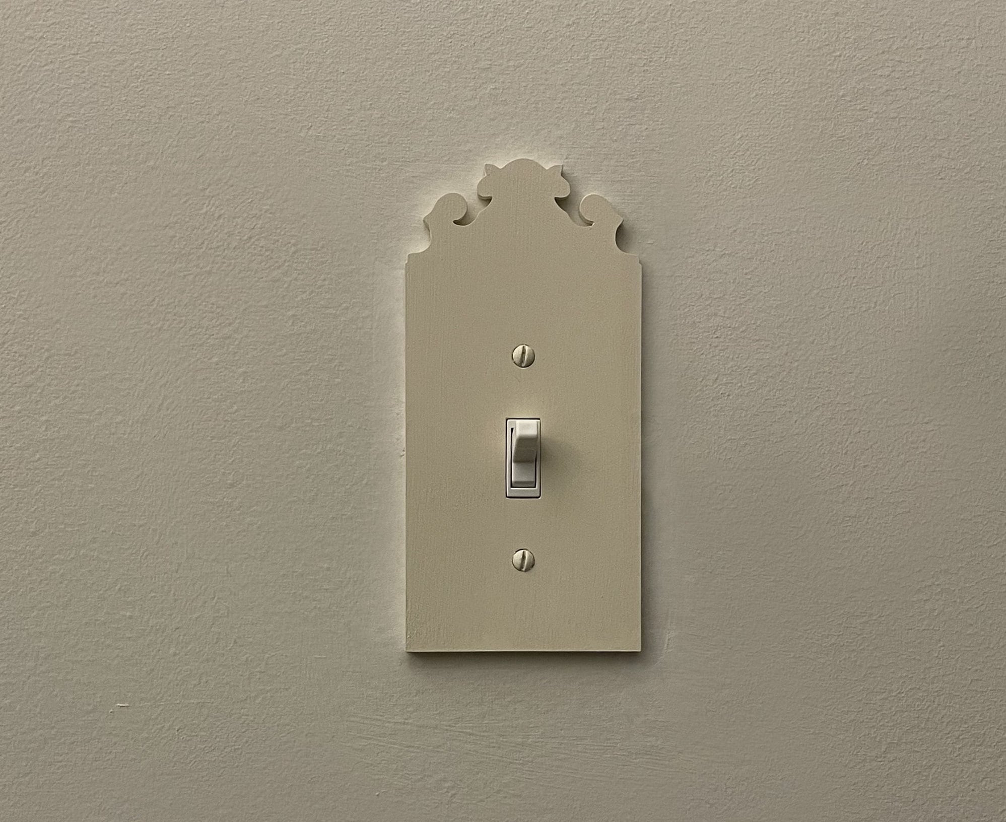 Queen Anne Primitive Colonial Light Switch Cover Ready to Paint Toggle ...