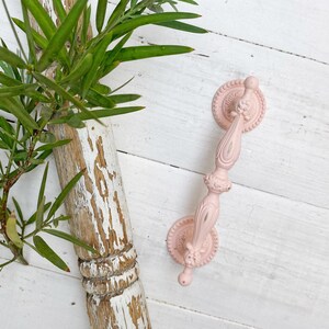 White Shabby Chic Drawer Pulls/cabinet Pulls/ Shabby Chic Pulls/ Drawer ...