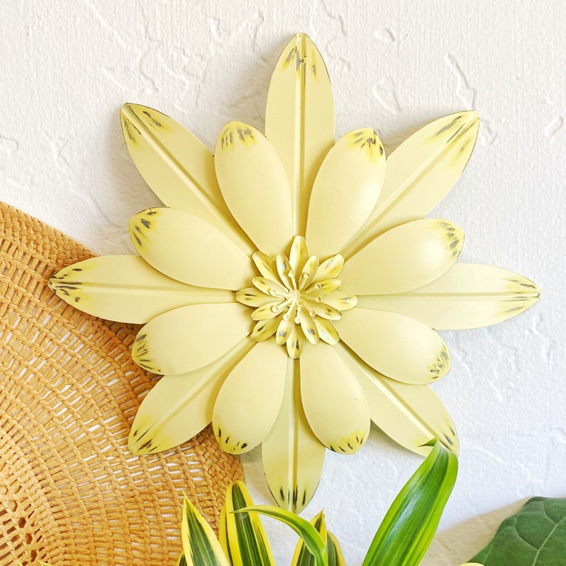 Galvanized Wall Flower/ Red Metal Flower/ Flower Art/ Metal - Etsy