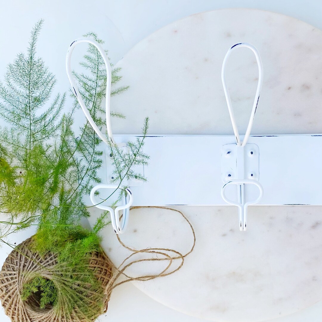 Farmhouse Hook Rack/ Retro Hook/ Triple Wall Hook/ Farm Style - Etsy