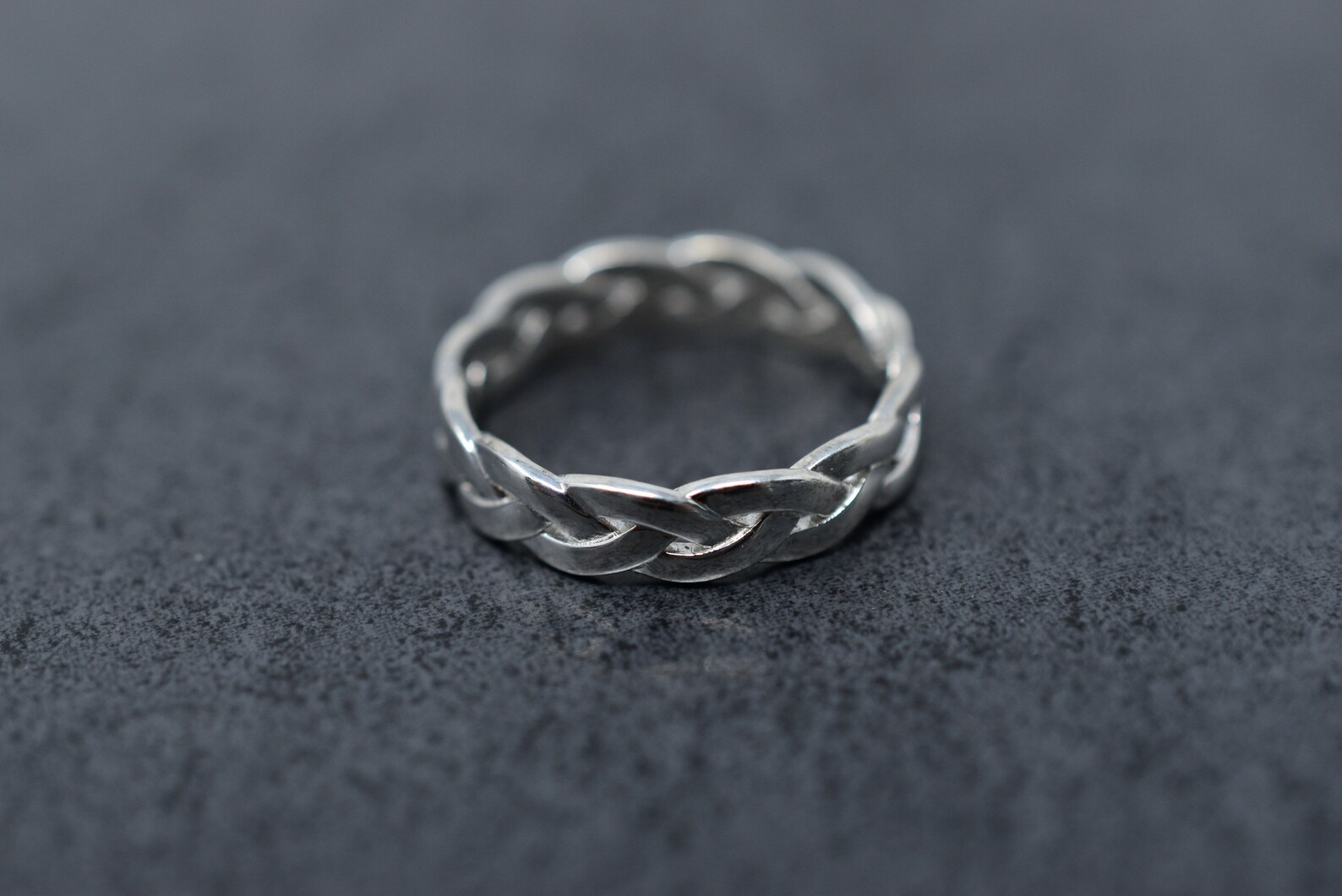 Love Intertwined Ring 10k/14k/18k White Yellow Rose Green | Etsy