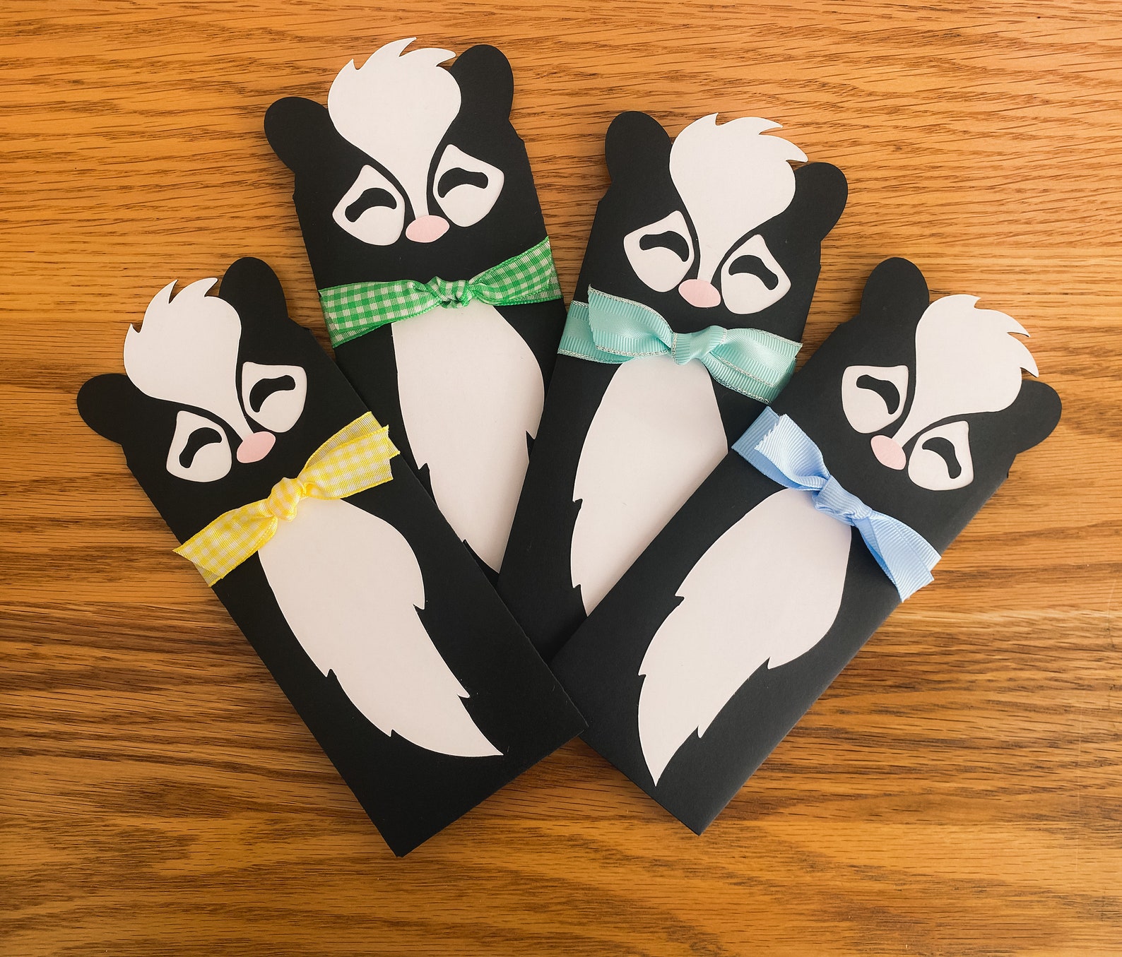 Cute Skunk Baby Animal Candy Bar Sleeve Chocolate Bar Wrapper Holder ...