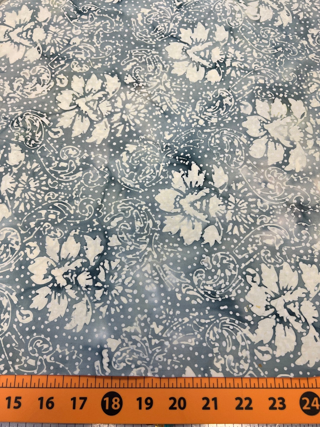 ISLAND BATIKS IB38-E11 Batik Fabric, Bargain Fabric - Etsy