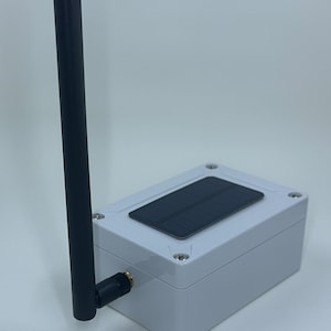 All in One Waterproof Solar Powered off Grid Lora Communications ...
