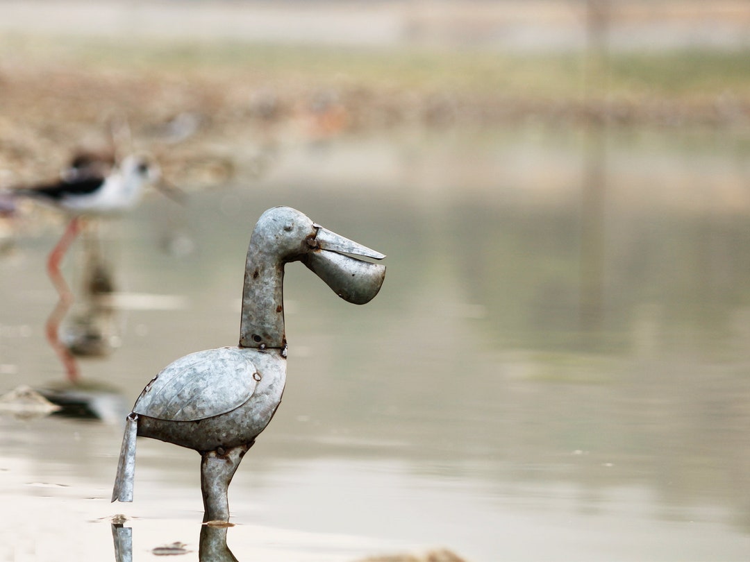 Recycled Metal Pelican Garden and Home Decor Figurine Great for Outdoor ...