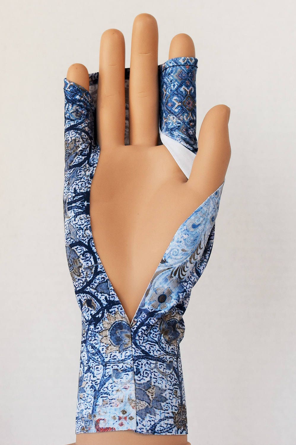 Hand Shade UPF50 Sun Protection, Assorted Colors - Etsy