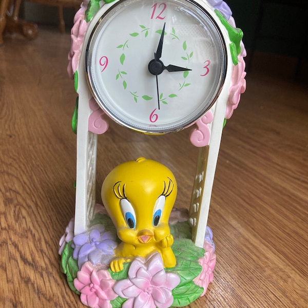 Tweety Bird Clock - Etsy