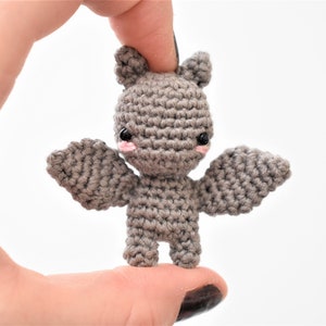 Tiny Bat Crochet Pattern / Amigurumi / Photo Tutorial - Etsy