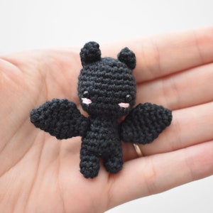 Tiny Bat Crochet Pattern / Amigurumi / Photo Tutorial - Etsy