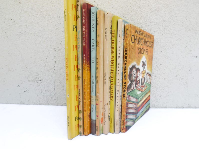 Vintage Children's Book Stack: 9 Illustrated Storybooks (1953-1976) - Etsy