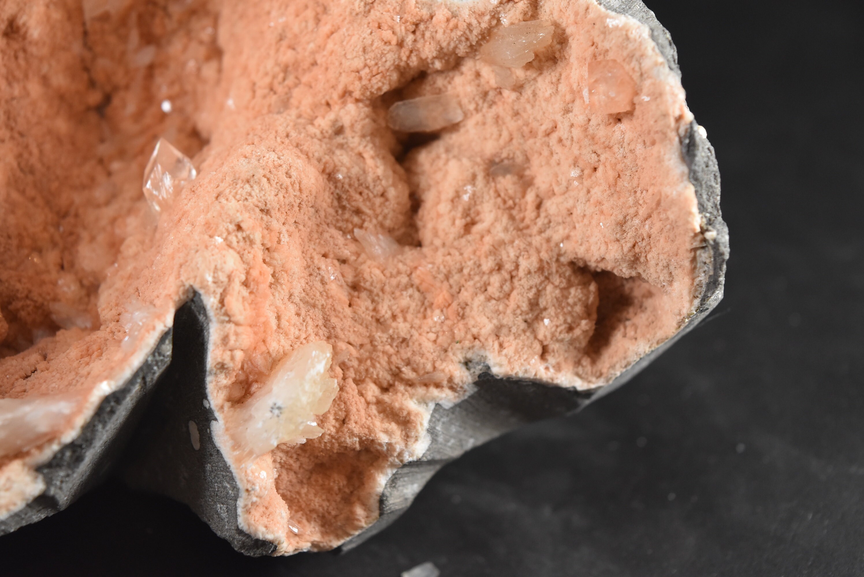 Espectacular geoda de calcedonia roja con apofilita y | Etsy