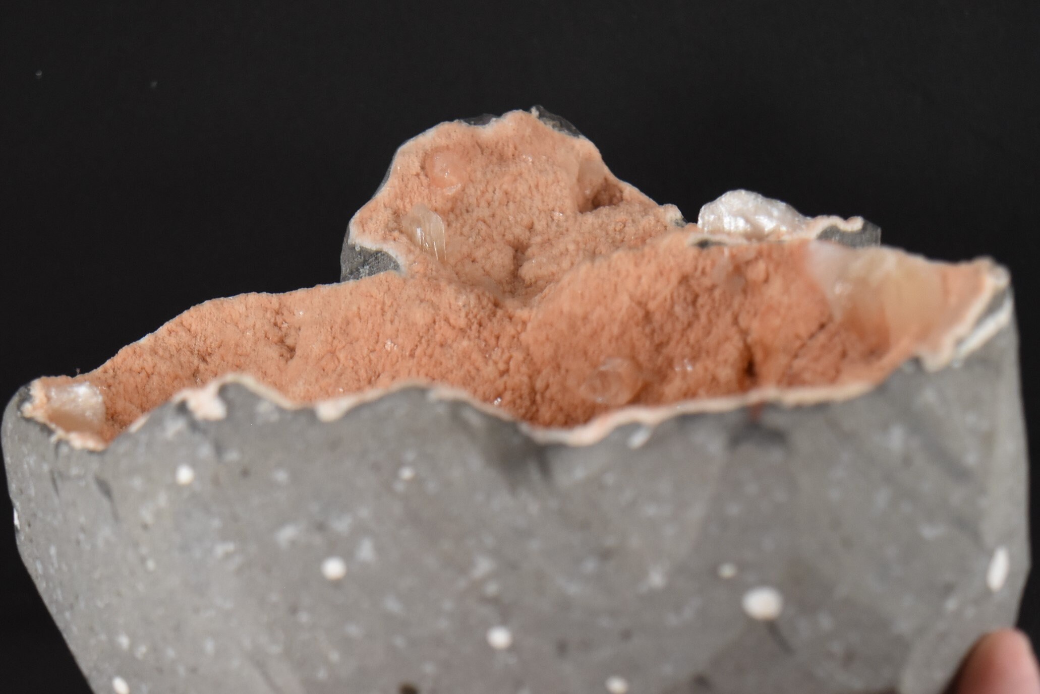 Espectacular geoda de calcedonia roja con apofilita y - Etsy España