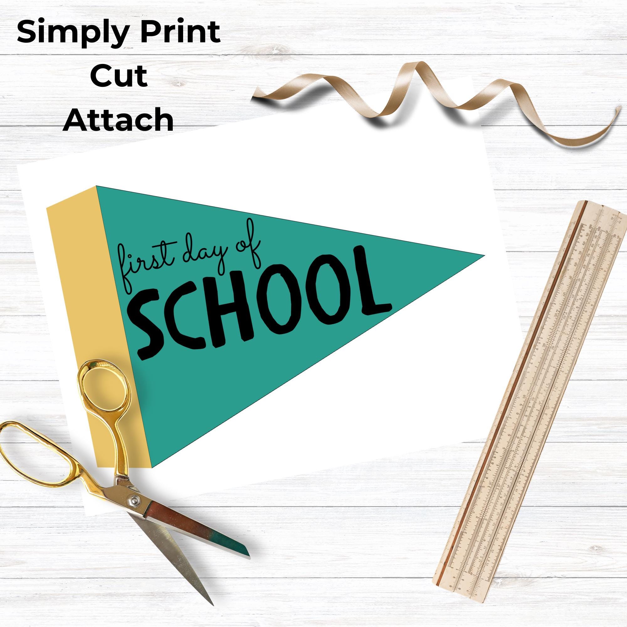 DIY First Day of School Pennant Flags | First Day of School Photo Prop ...
