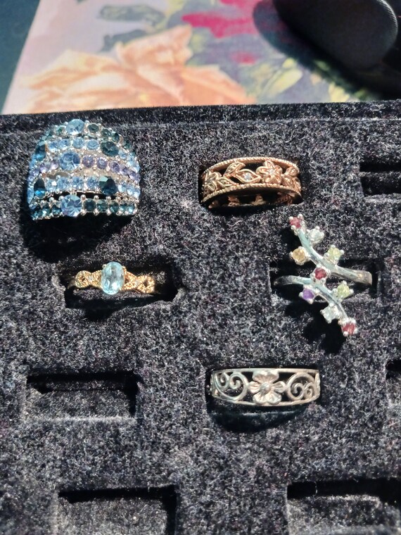 Eleven Costume and Semi-Precious Stone Rings - Gem