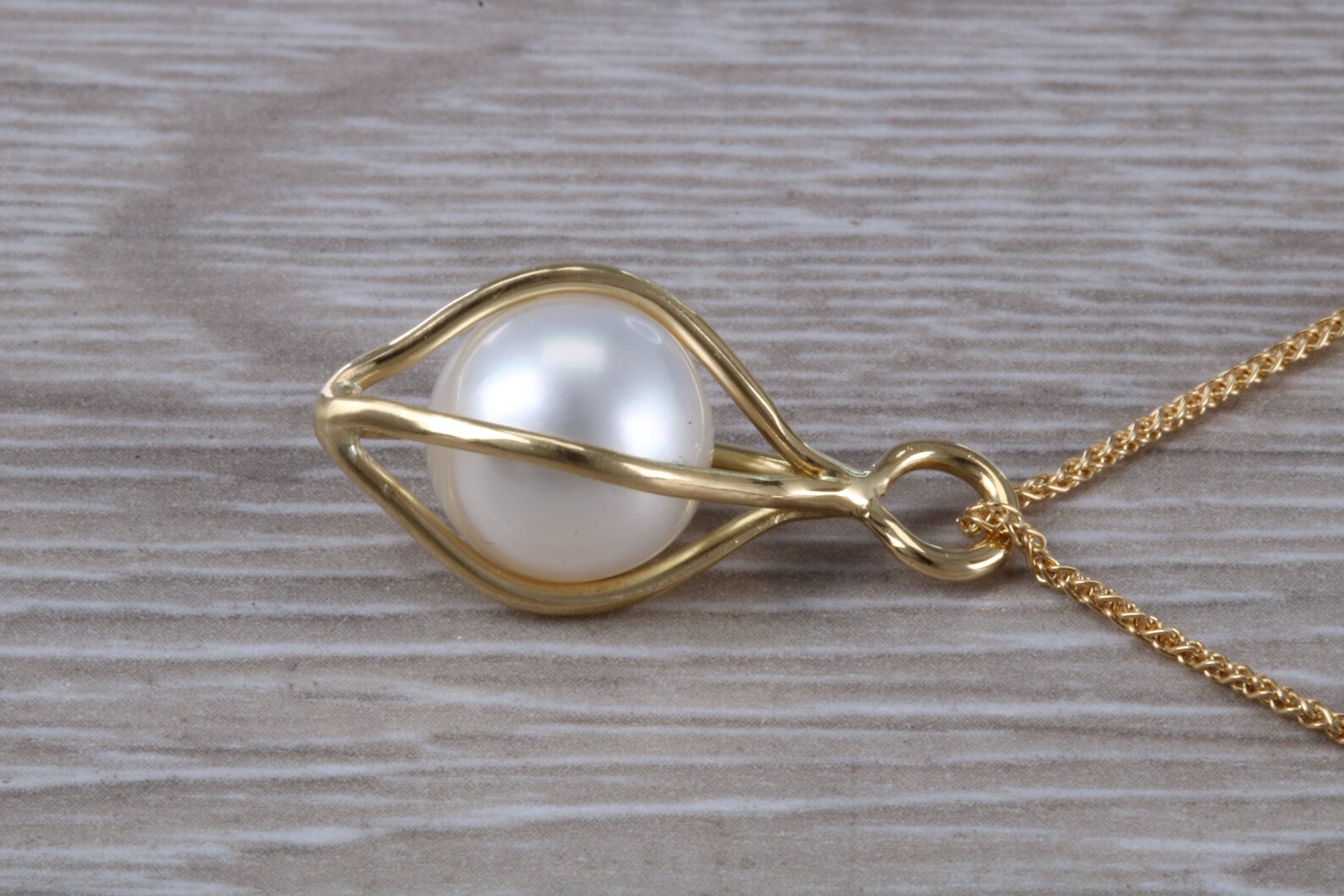 Beautiful 10 Mm Round South Sea Pearl Set 18ct Yellow Gold Necklace - Etsy