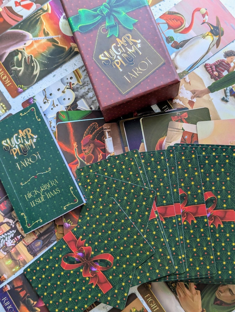 Sugar Plum Tarot: A Rider Waite Smith Tarot Deck Inspired by Holiday ...