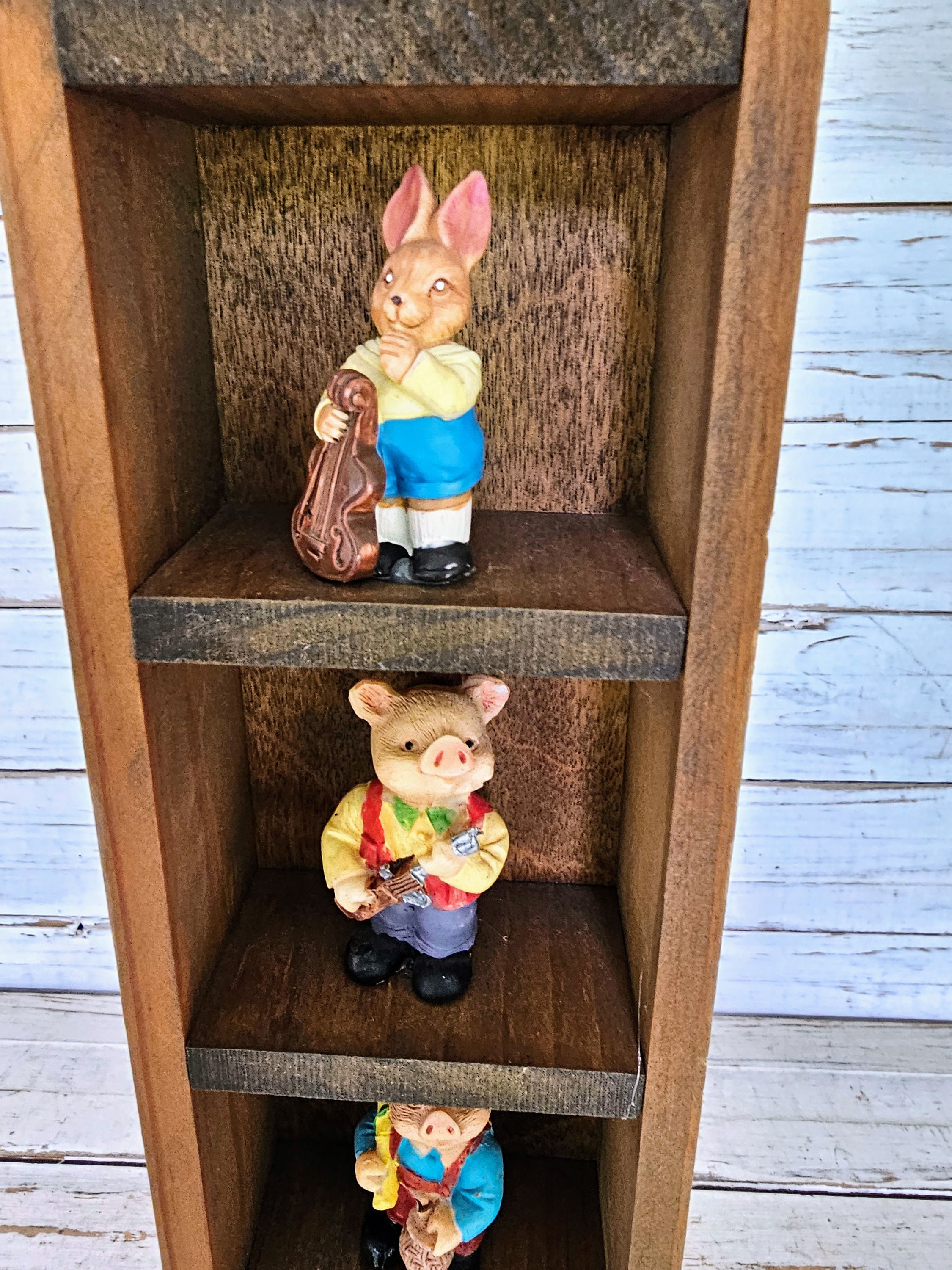 Vintage Wooden Cubby Display Shelf Complete With 2 Pig 2 Rabbit and 2 ...
