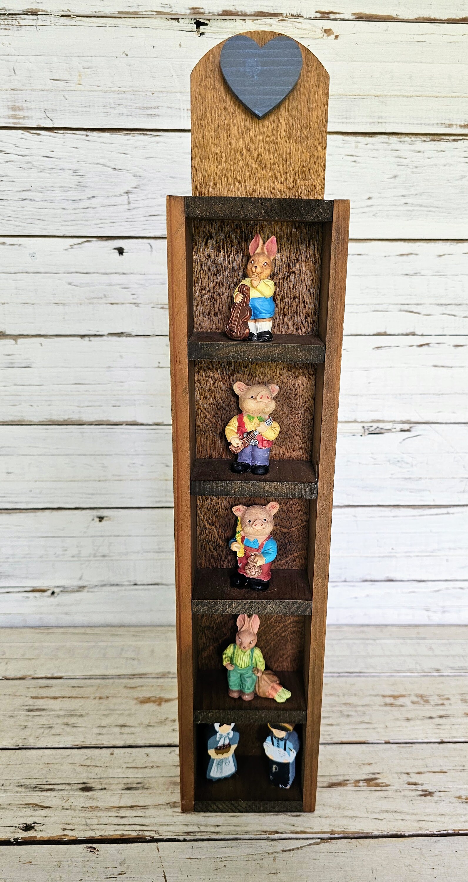 Vintage Wooden Cubby Display Shelf Complete With 2 Pig 2 Rabbit and 2 ...
