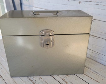 Metal Letter Box Vintage - Etsy