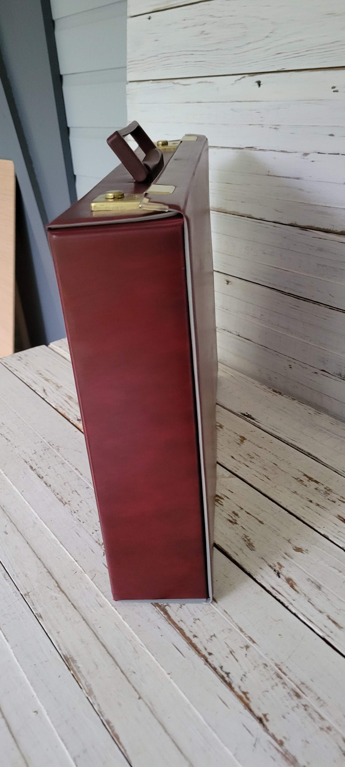 Vintage Cassette Carrying Case Red Pleather Cassette Case - Etsy