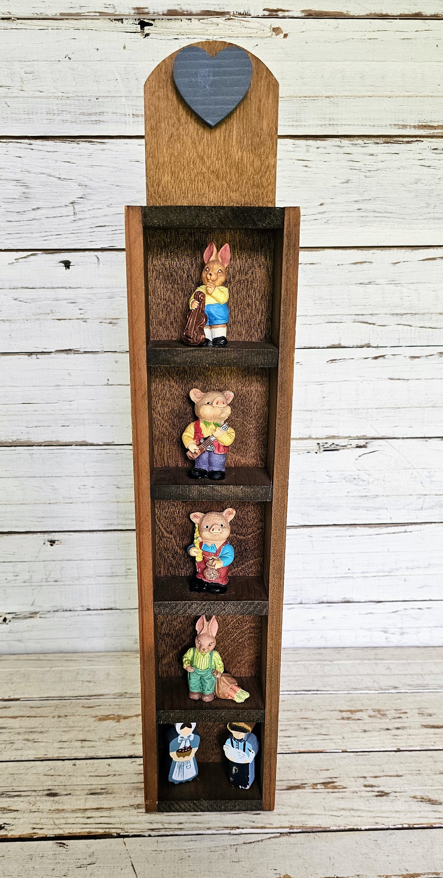 Vintage Wooden Cubby Display Shelf Complete With 2 Pig 2 Rabbit and 2 ...