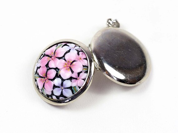 Mid-Century Toshikane Arita Porcelain Flowers Locket … - Gem