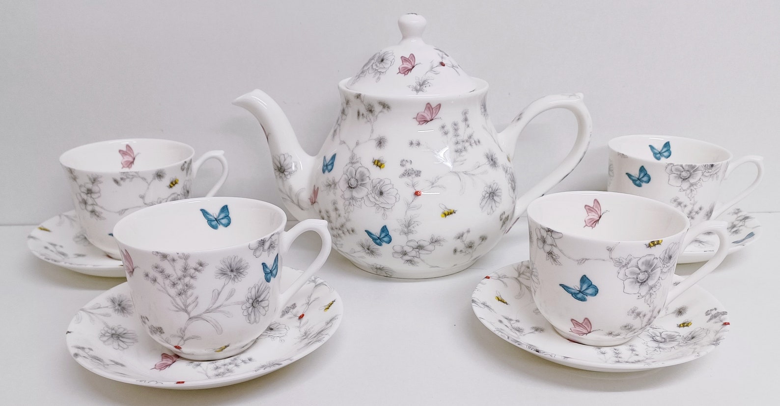 Secret Garden Tea Set Fine Bone China Large Teapot 4 Cups and 4 Saucers ...