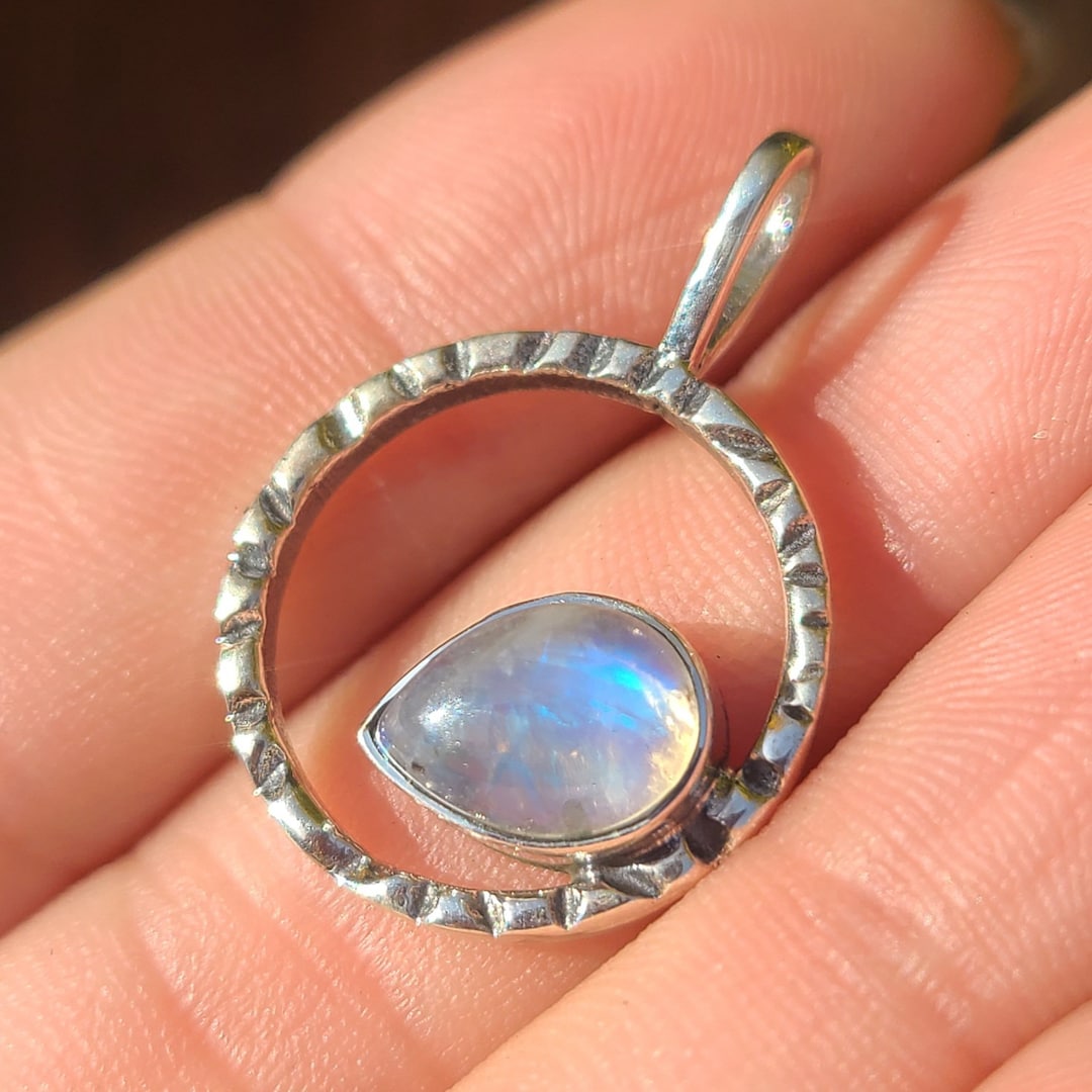 Rainbow Moonstone India 925 Pendant - Etsy
