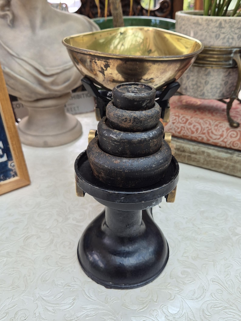 Vintage Black & Brass Kitchen Weighing Scales | Frederick Hill ...