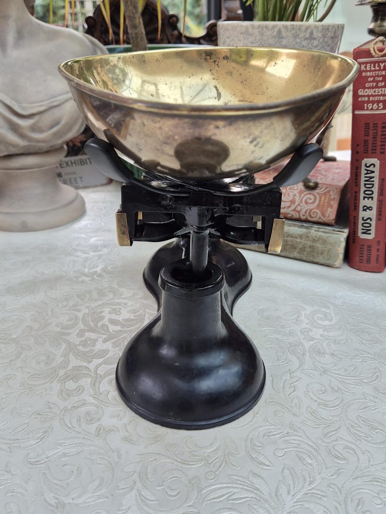 Vintage Black & Brass Kitchen Weighing Scales | Frederick Hill ...