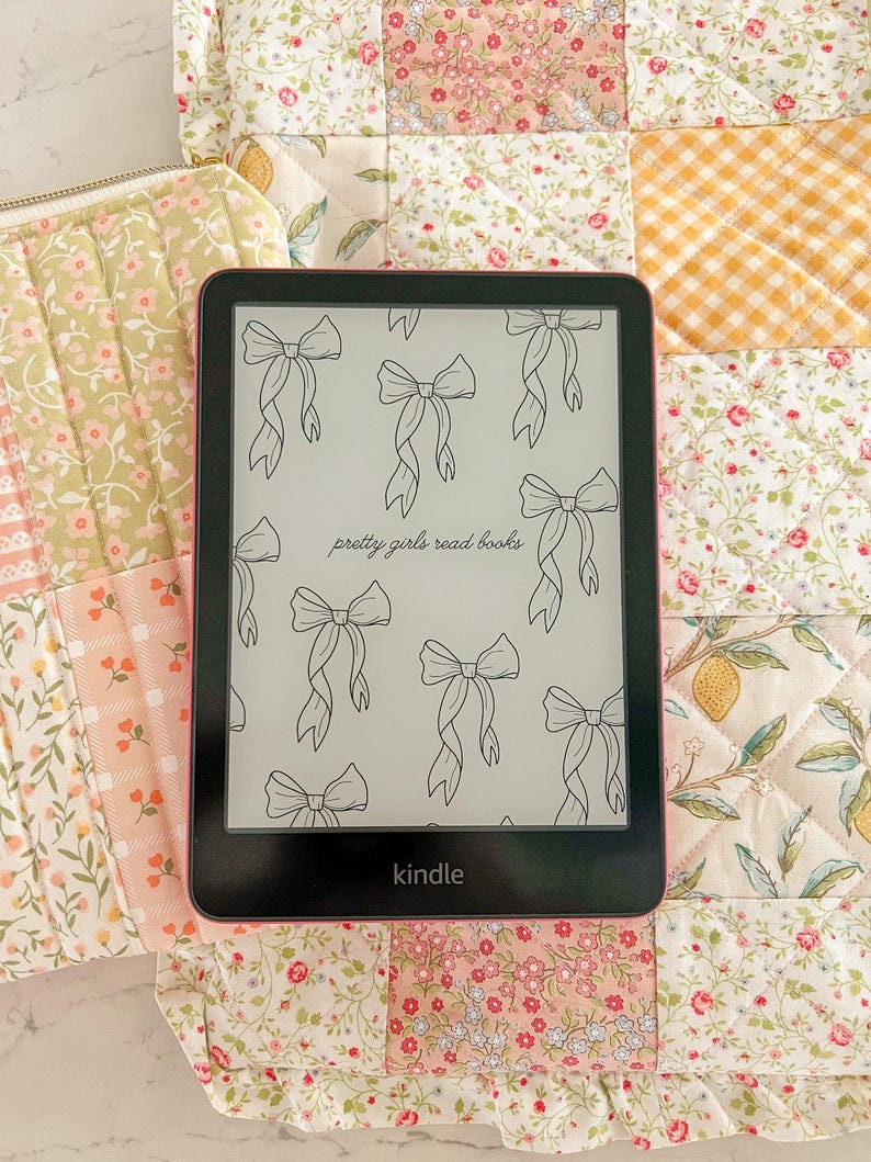 Pretty Girls Read Kindle Screensaver - Etsy