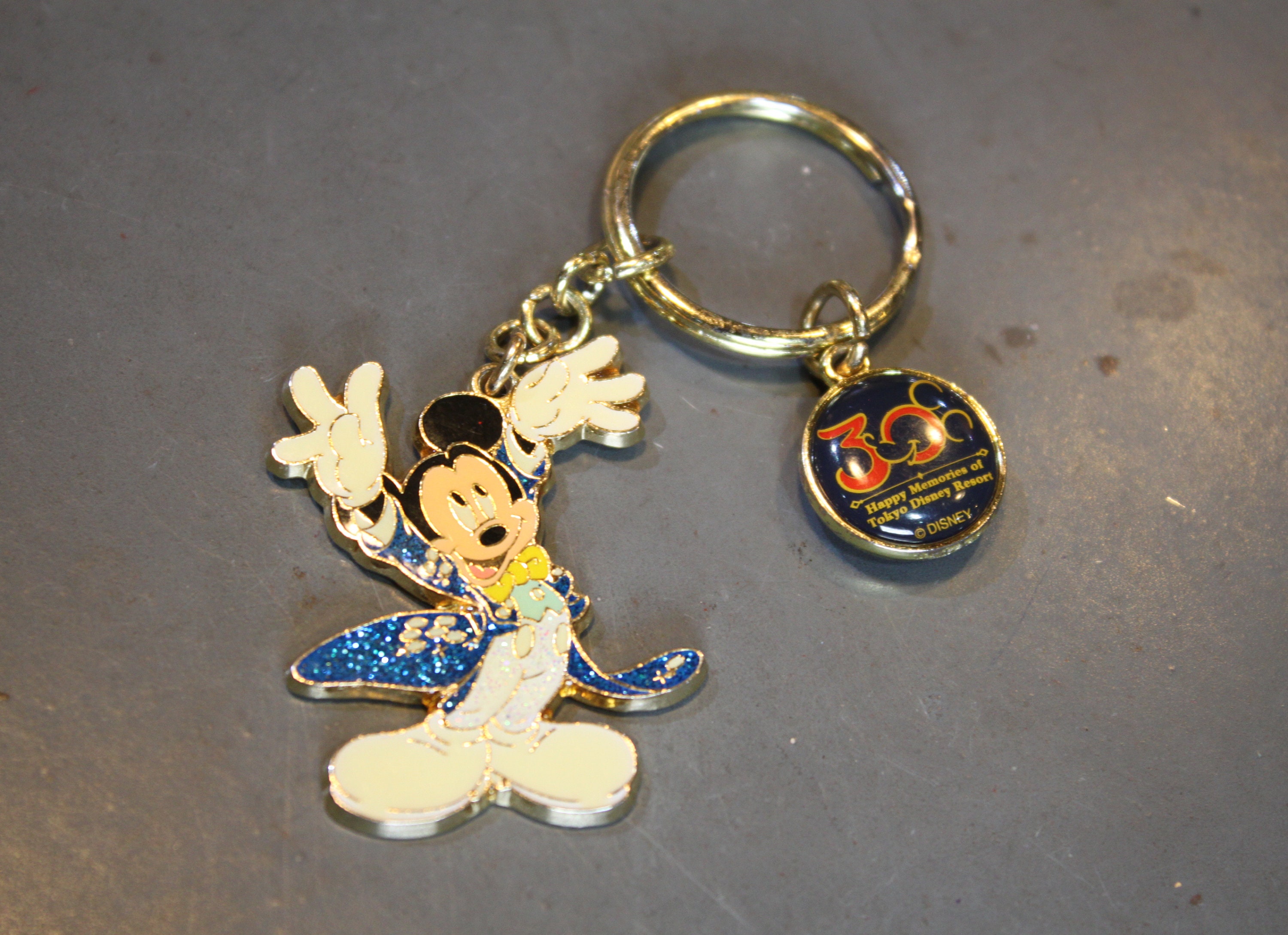 Vintage Tokyo Disneyresort Enamel Mickey Key Key Ring Key Chain ...