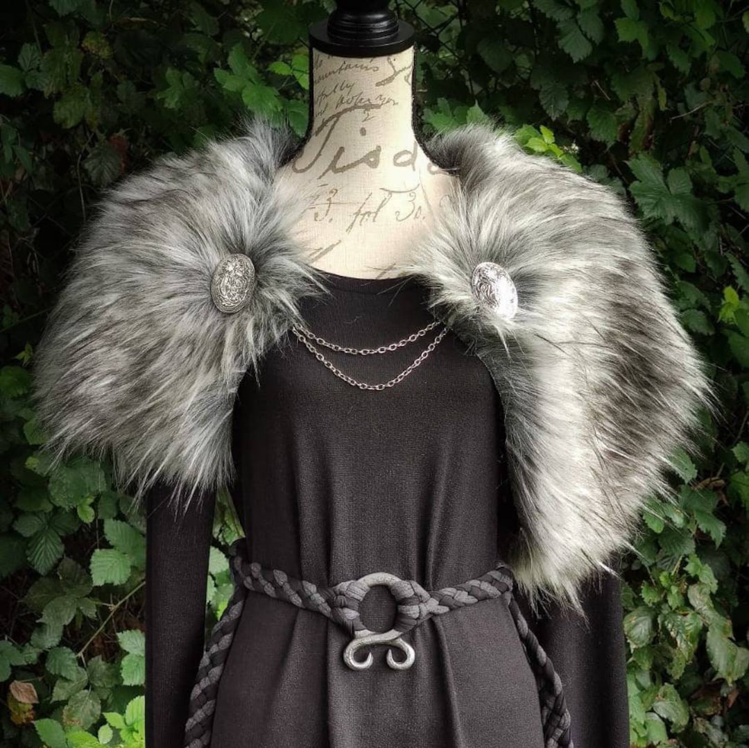 Norse Viking Fur, Viking Wedding, Viking Fur Shoulder, Norse Shoulder ...