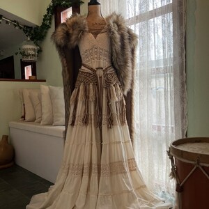 Custom Viking Fur Cloak With Brooches, Norse Wedding Mantle - Etsy