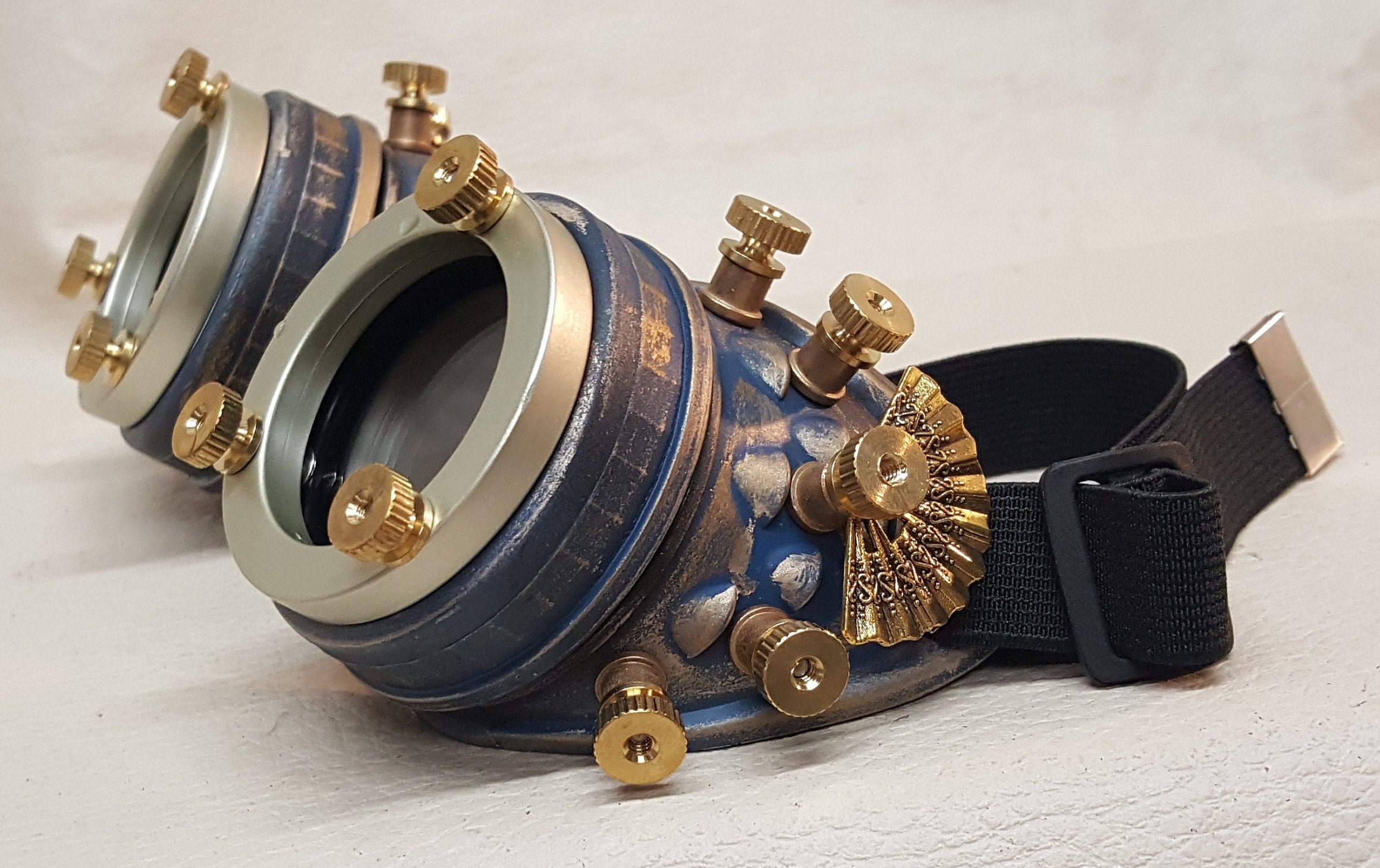 Blue Steampunk Engineer Goggles With Filigree