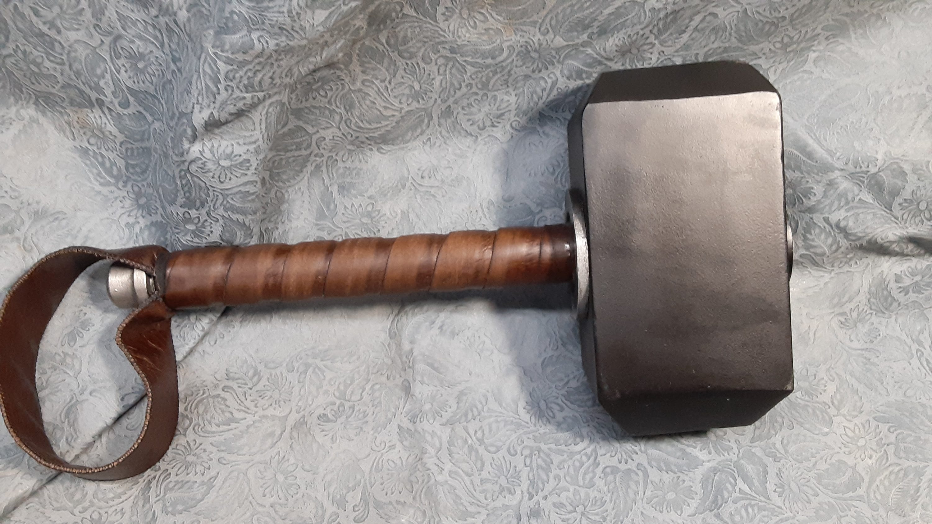 Mjolnir - Mythical Hammer of Thor with Black Powder Coated Head
