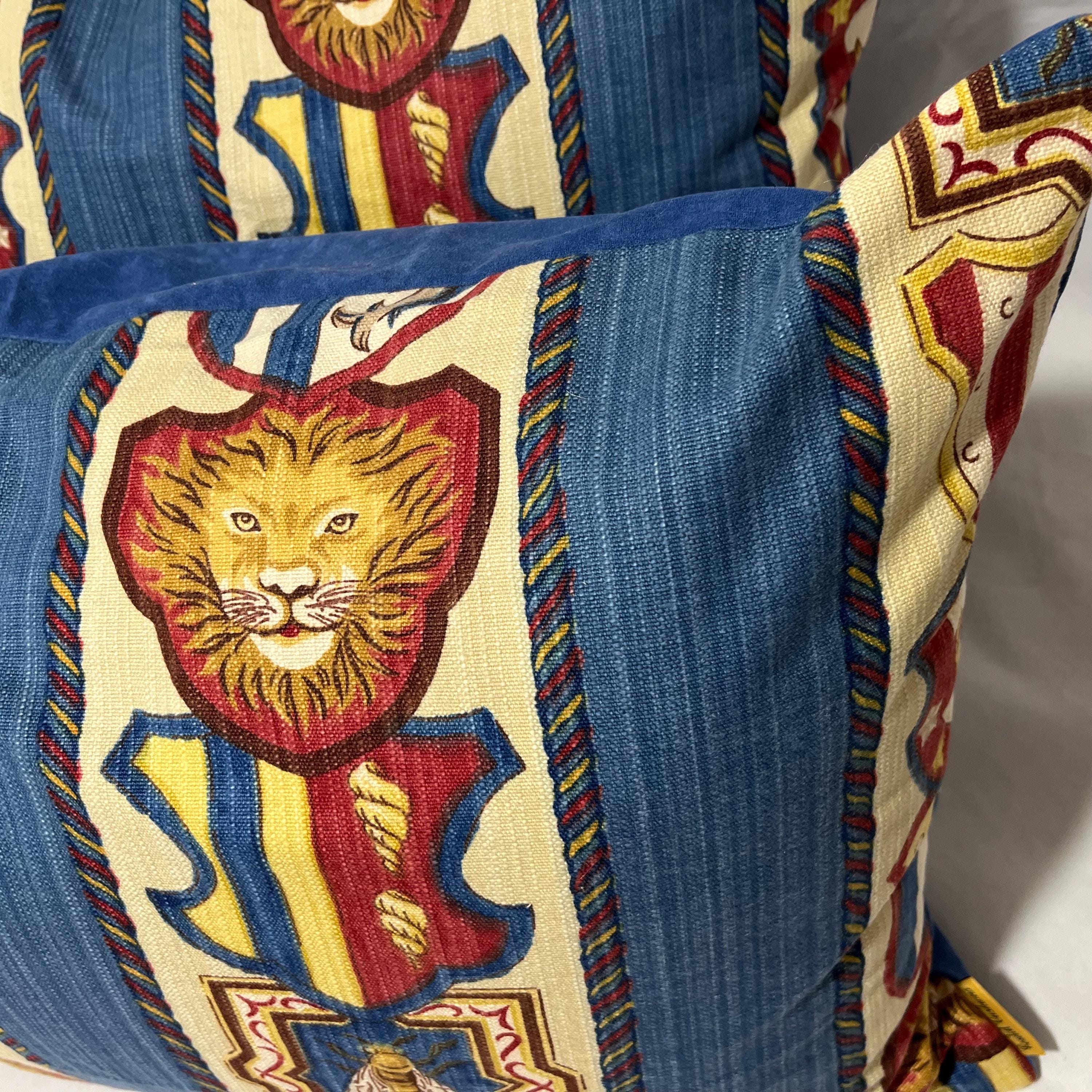 Aristocratic Coat-of-arms Looking Lord Lion Design by Nina Campbell ...