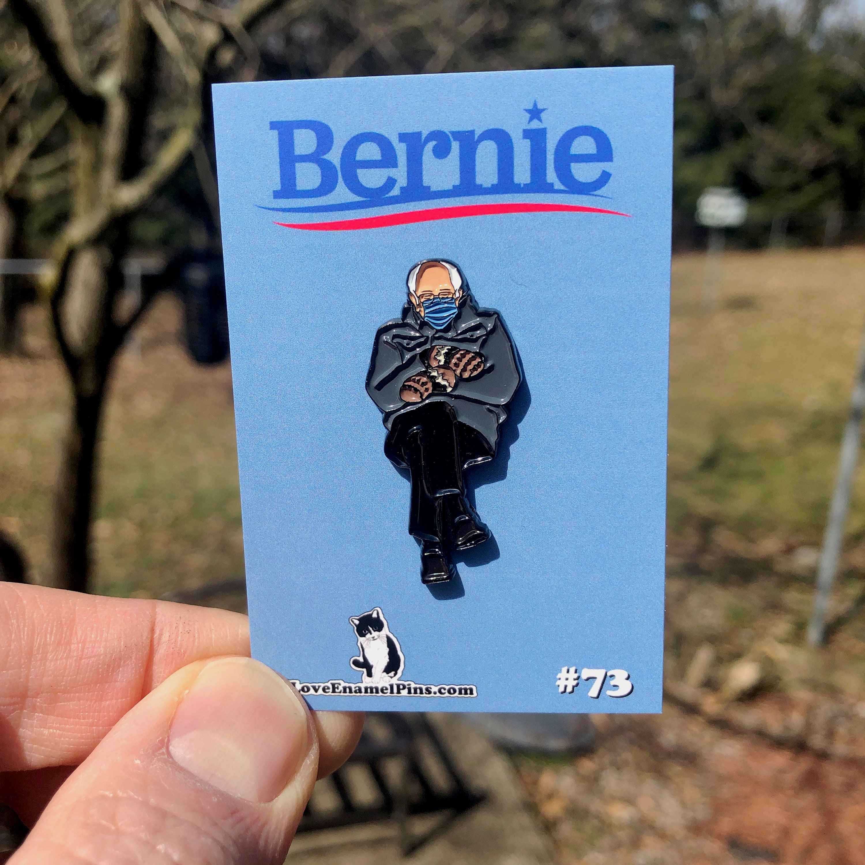 Bernie Sanders in Mittens 1.5 Enamel Pin Bernie - Etsy