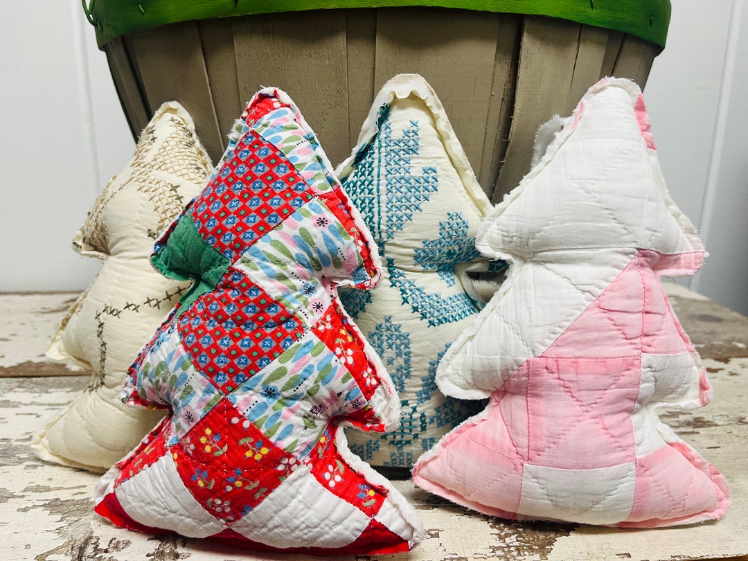 Vintage Quilt Christmas Tree Decor: Upcycled Holiday Pillow - Etsy