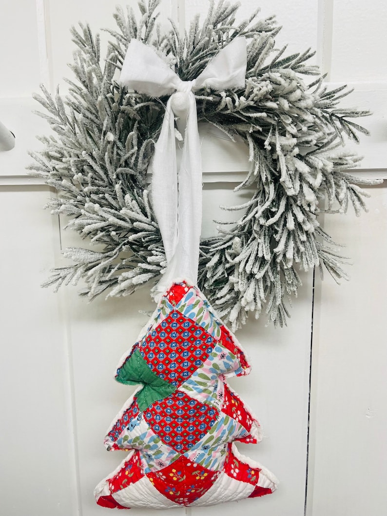 Vintage Quilt Christmas Tree Decor: Upcycled Holiday Pillow - Etsy