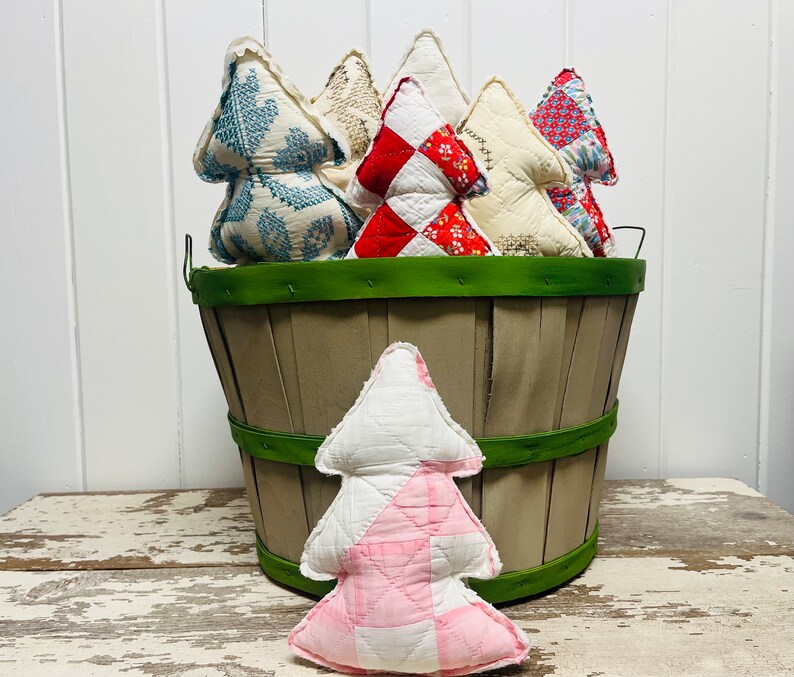 Vintage Quilt Christmas Tree Decor: Upcycled Holiday Pillow - Etsy
