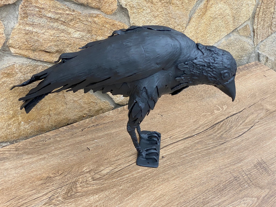 Crow garden sculpture bird iron gift crow figurine | Etsy