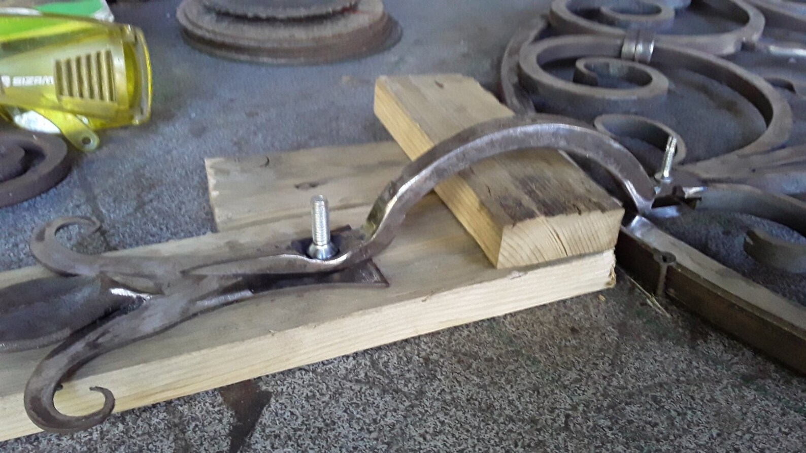 Window Grate, Window Grille, Rose, Metal Panel, Grate, Panel, Balcony ...