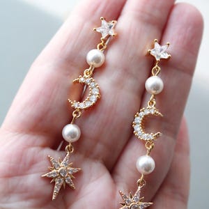 Gold Star Bridal Jewelry Set: Celestial Earring and Necklace, Starburst ...