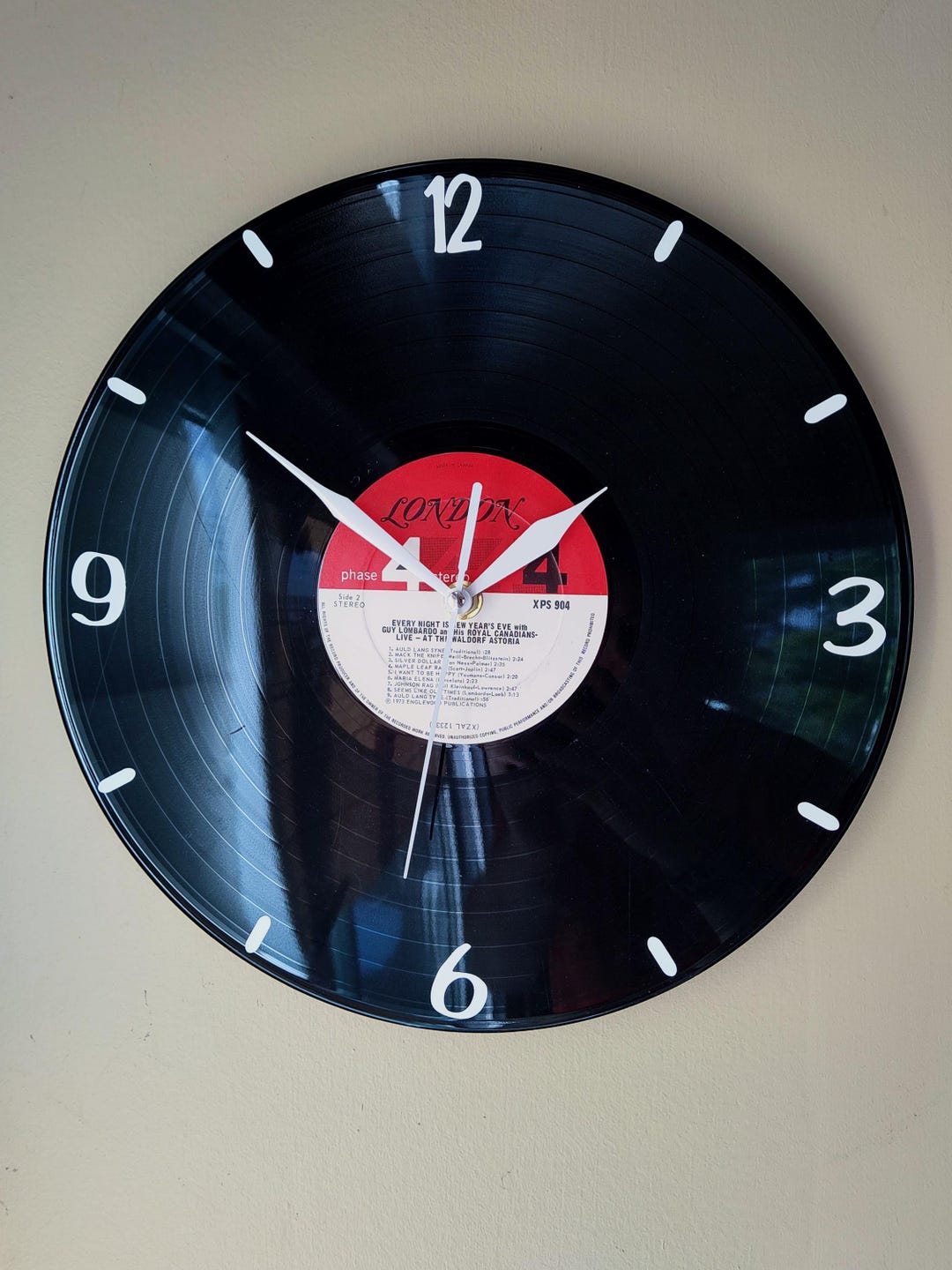 Record Clock | Vinyl Clock | Retro | Vinyl | Upcycled | London Records ...