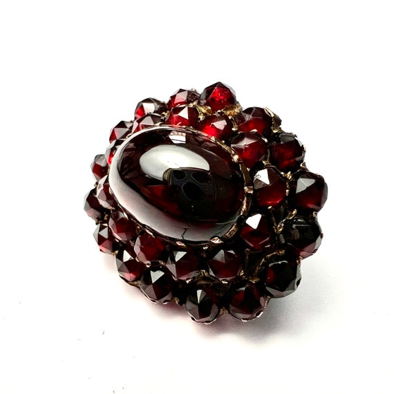 Antique Victorian Garnet Cluster Brooch • Cabochon/Ro… - Gem