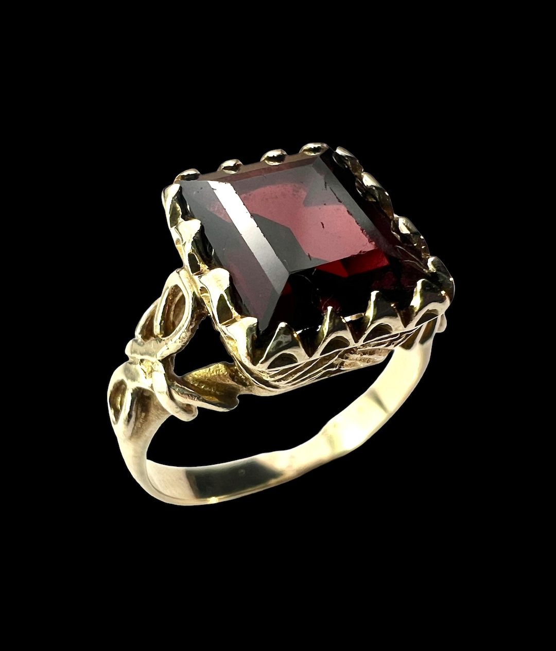 Vintage 9CT Gold Square Garnet Ring - Etsy