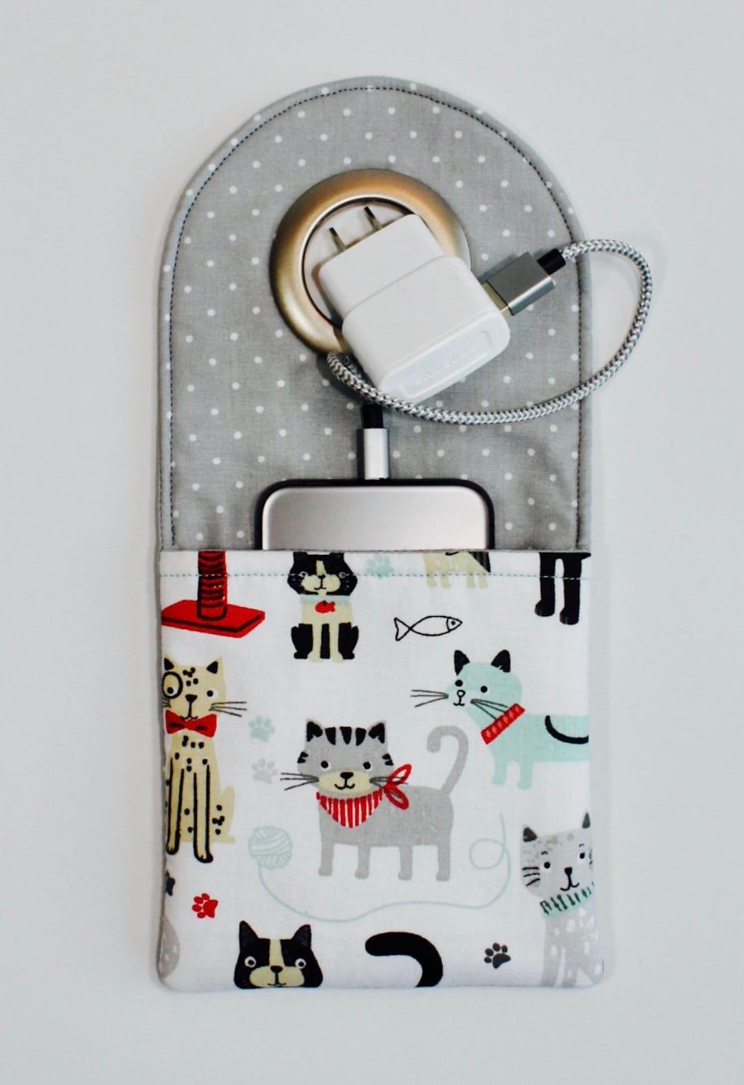 Kitties Cell Phone Charging Station - Cats Phone Charging Pouch ...
