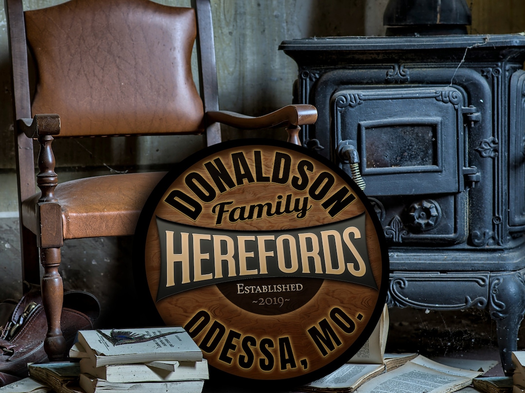 Round Metal Hereford Cattle Sign | Personalized Hereford Farm Sign ...