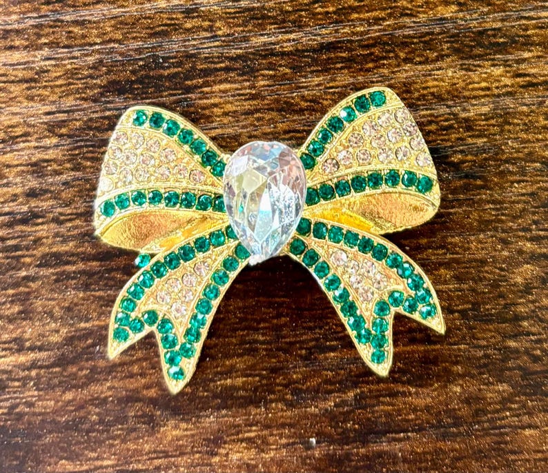 Beautiful Green Crystal Bow Needle Minder/magnet - Etsy